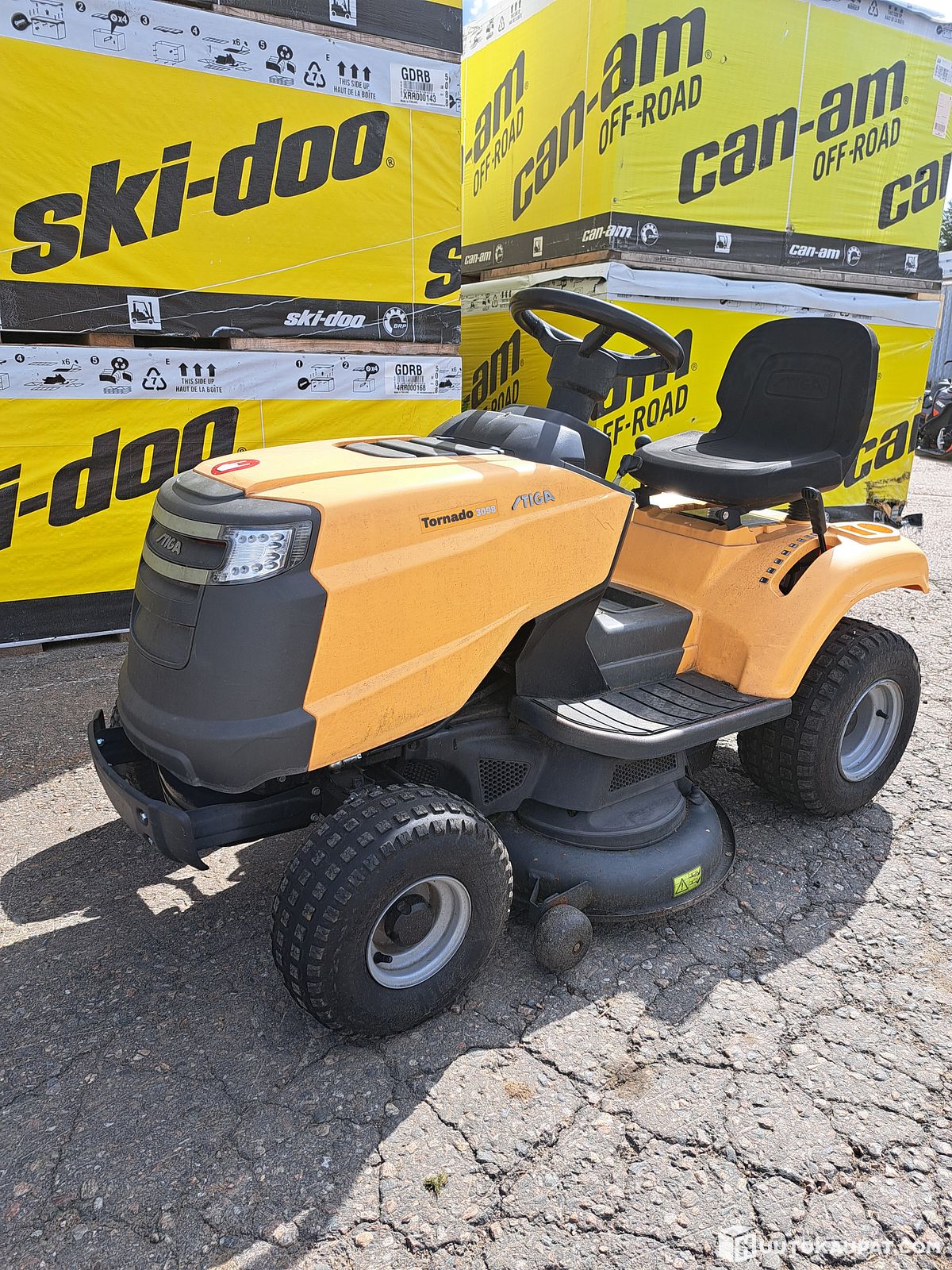 Stiga Tornado 3098 - puutarhatraktori, Sodankylä | Huutokaupat.com