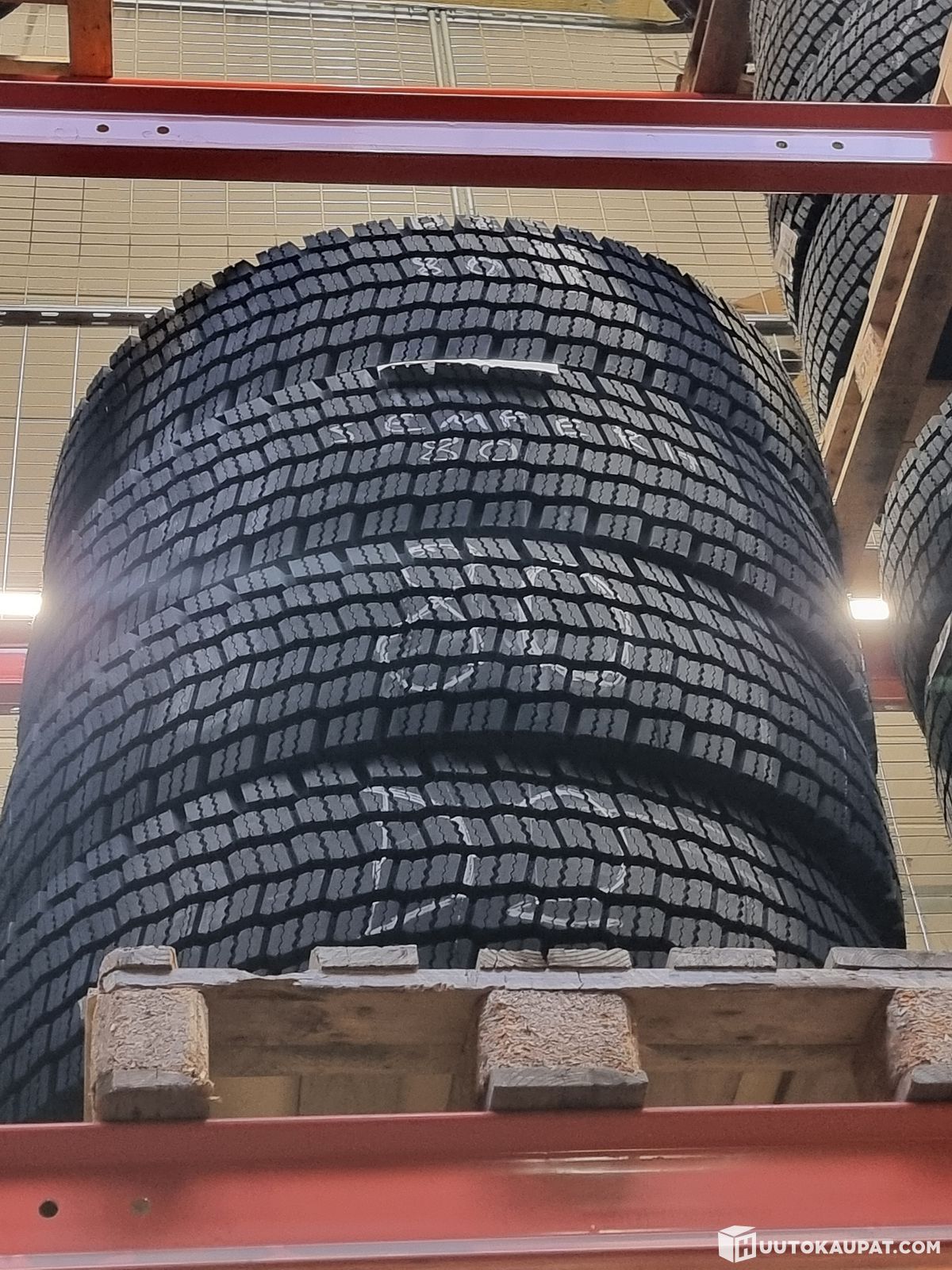 315/80R22,5 Semperit Winter D2 4kpl, Espoo | Huutokaupat.com