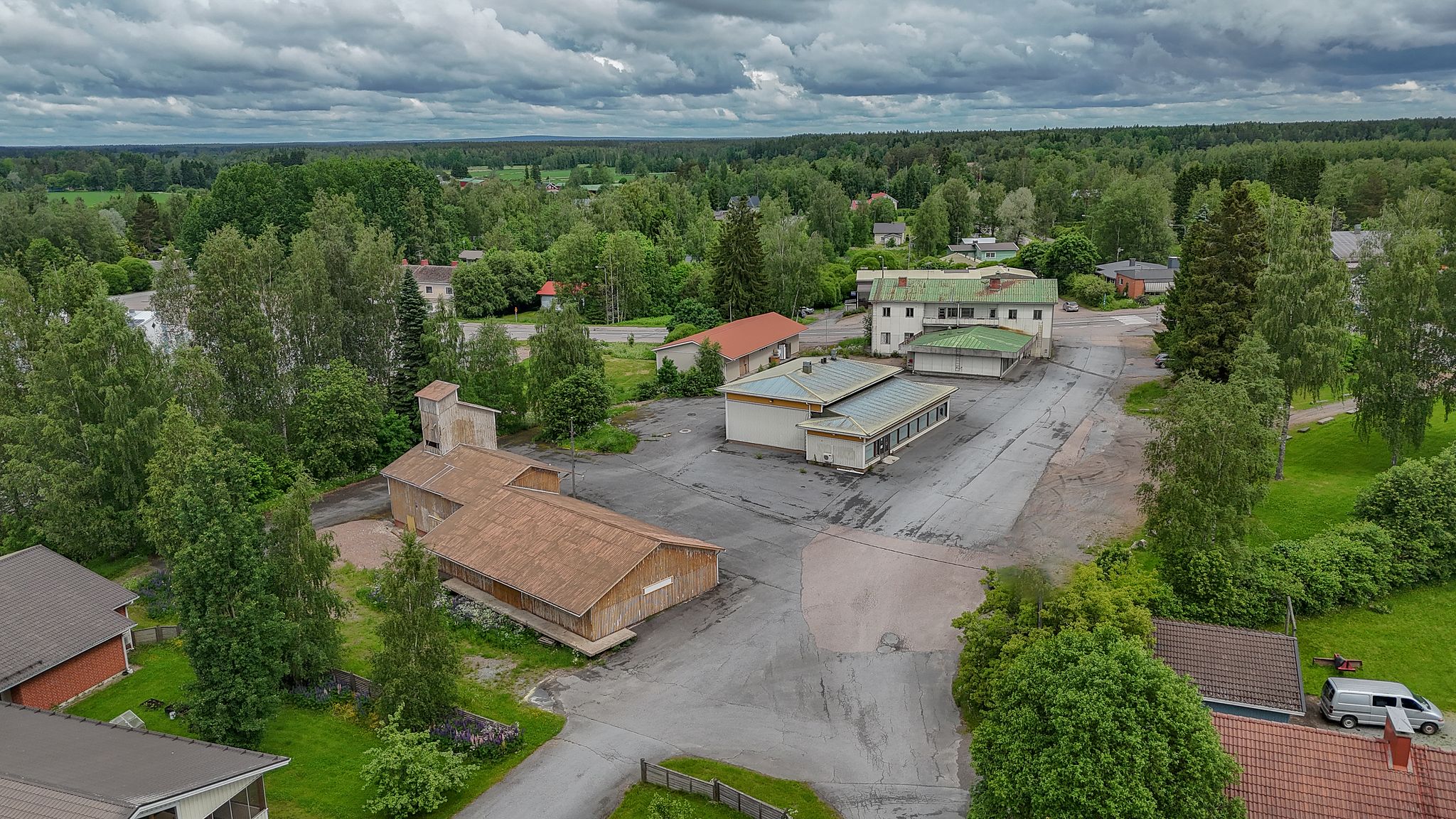 Konkurssipesä myy leirintäalueen ''Hossanportti''., Suomussalmi | Huutokaupat.com