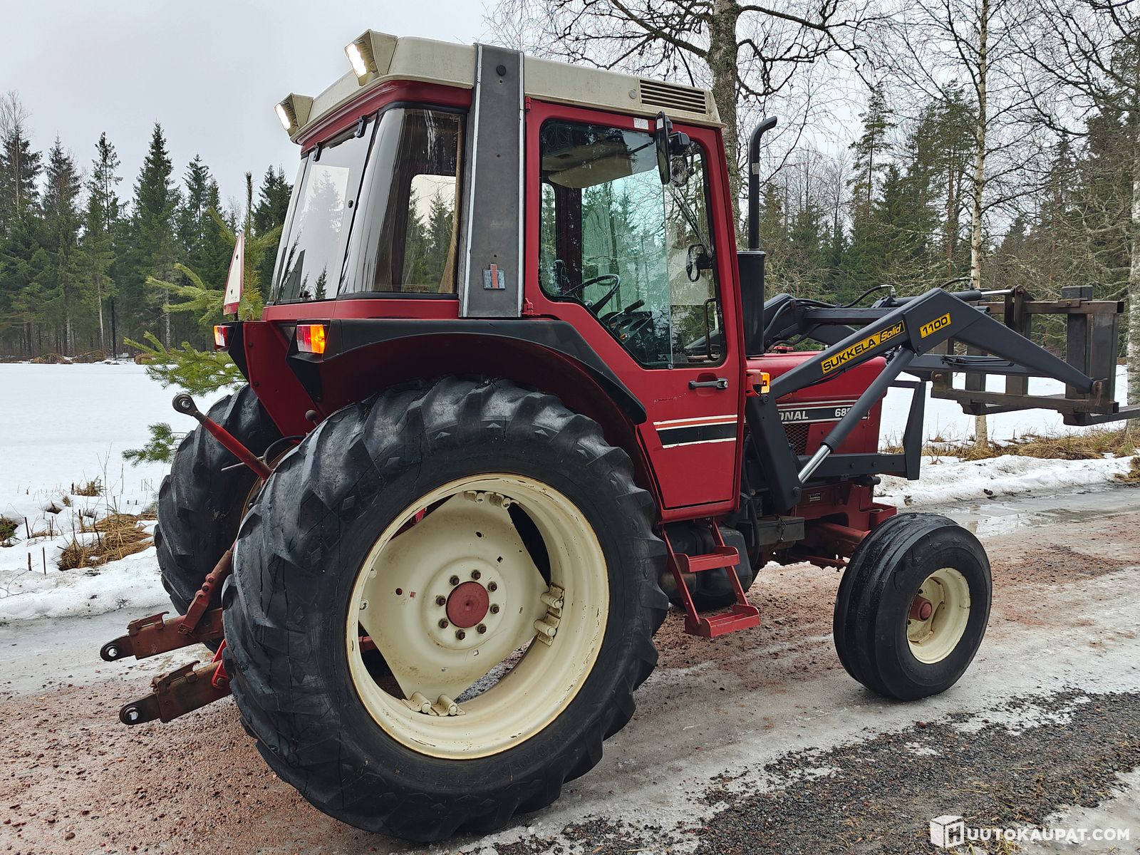International 685 XL Traktori, 1984, Kankaanpää | Huutokaupat.com