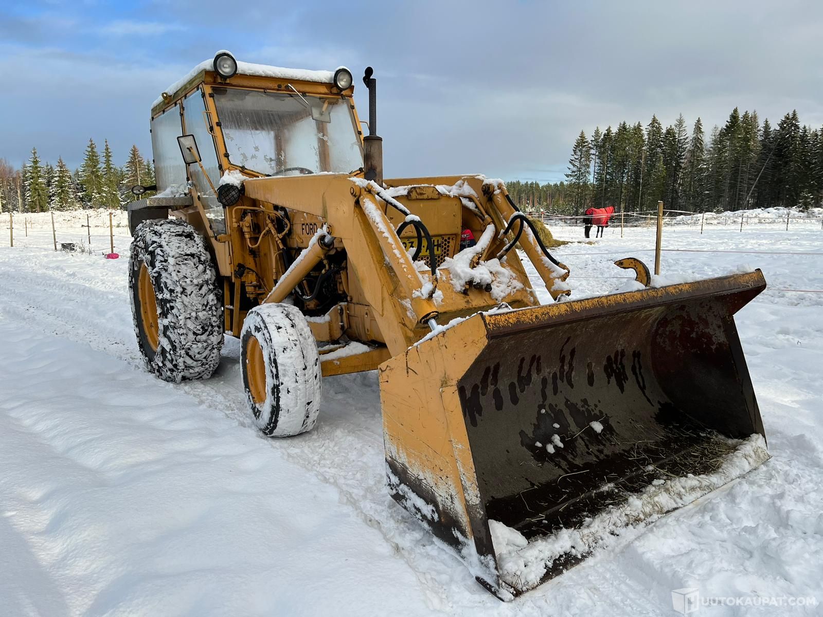 Traktori Ford 4550, Eurajoki | Huutokaupat.com
