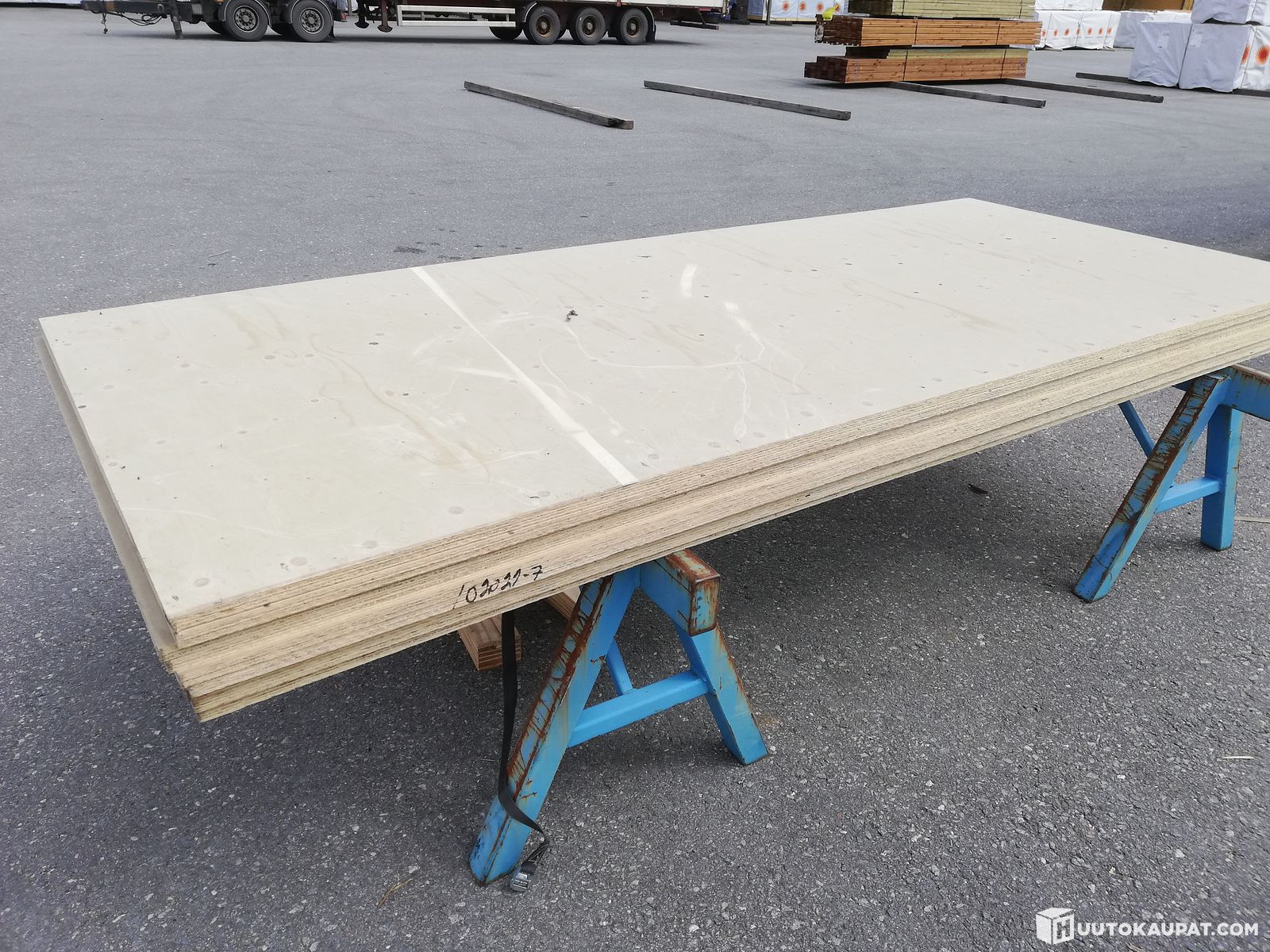 POISTOERÄ! Vaneri 18 mm x1200x2850 Kuusi Kilo ei CE-merkintää 30,78 M2 ...