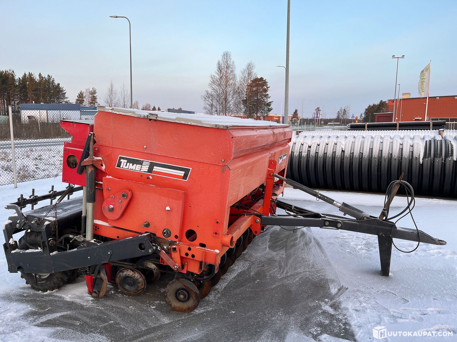 Tume HKL 3000, Närpiö | Huutokaupat.com