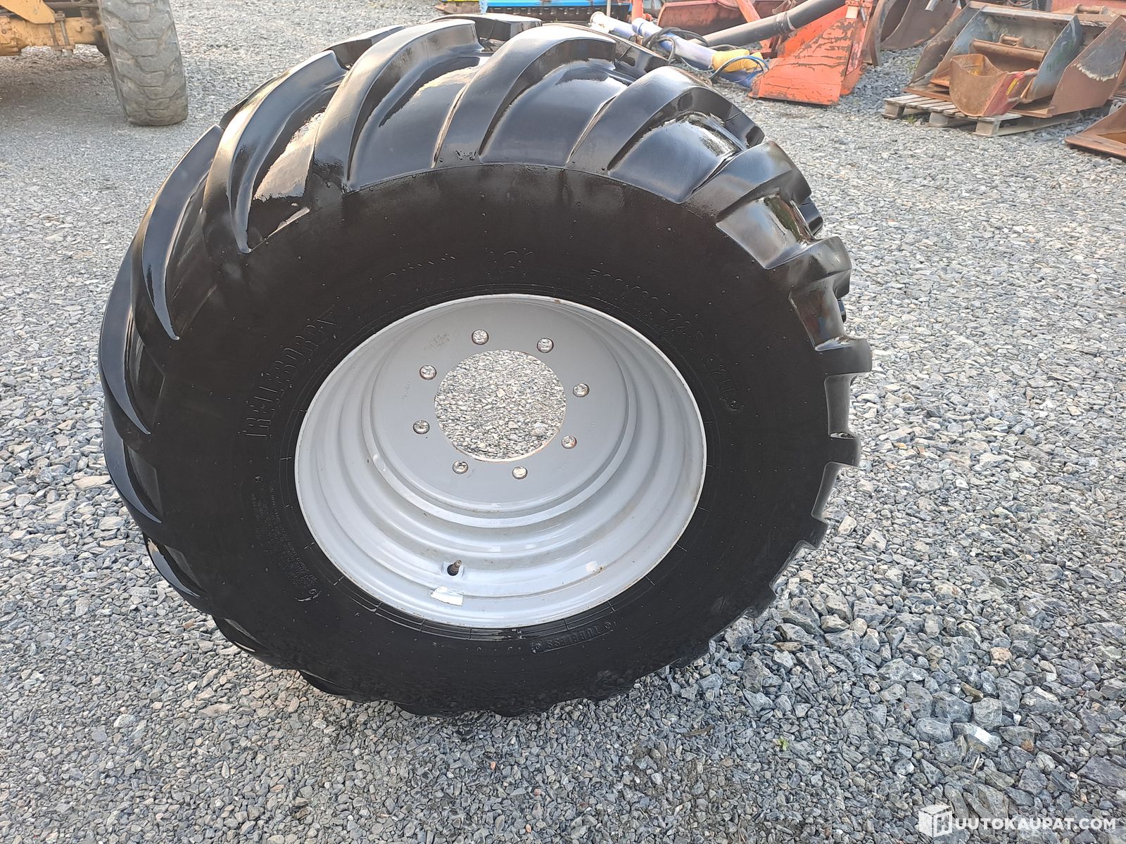 Trelleborg 500/60-22.5 rengas ja vanne, Lapua | Huutokaupat.com