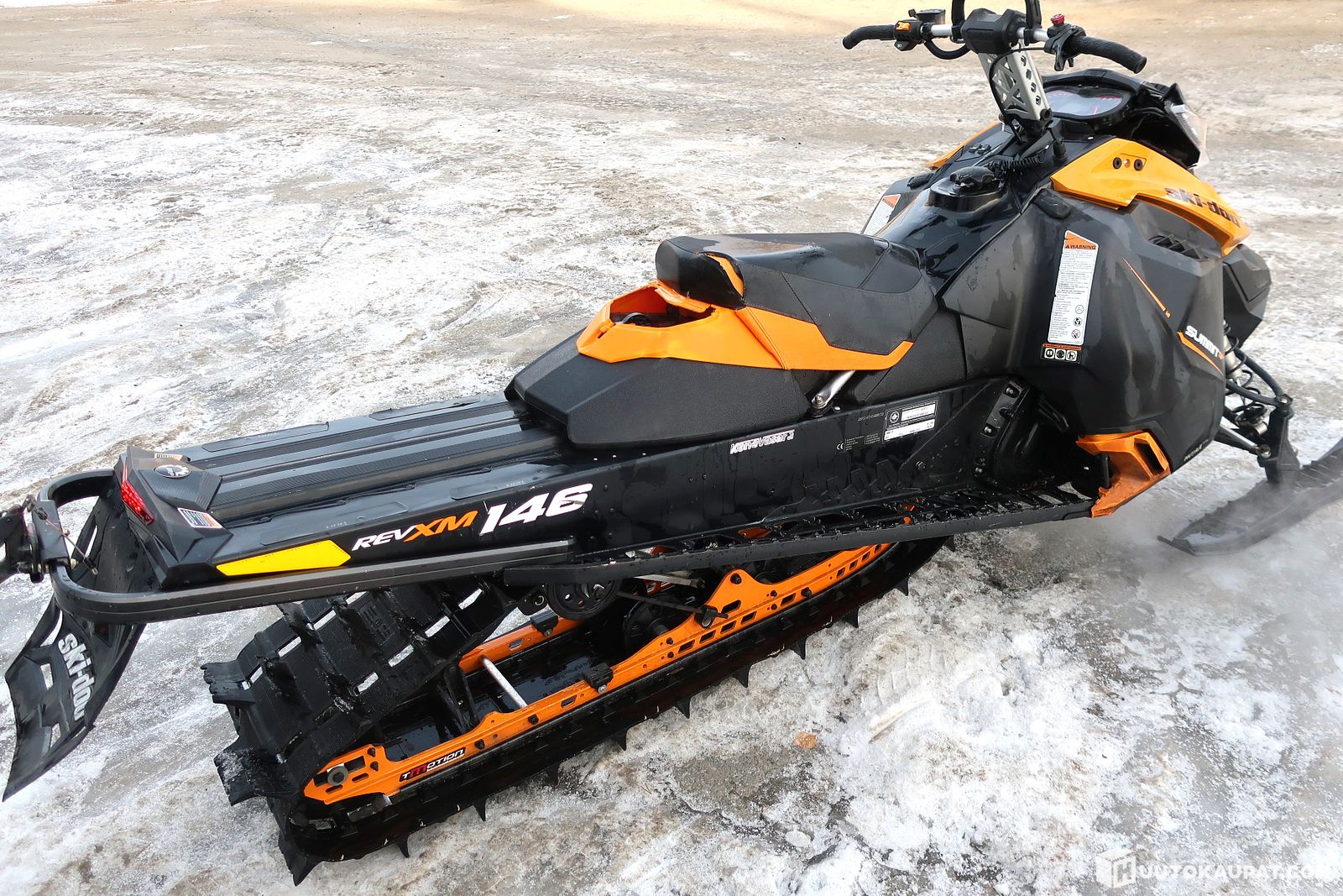 Ulosmitattu moottorikelkka Ski-doo Summit SP 600 E-TEC 146 vm. 2015 ...
