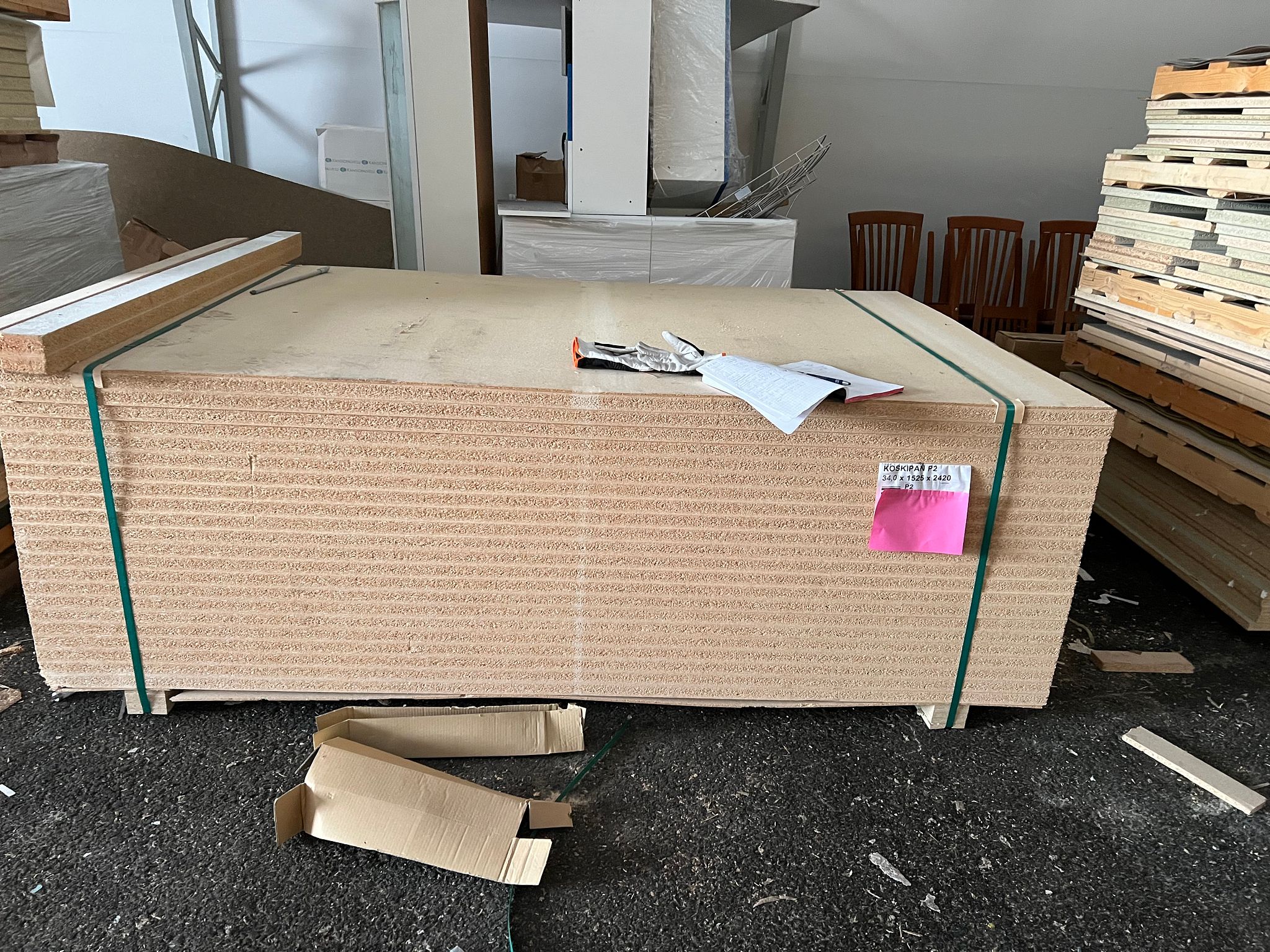 Kuljetusvaurio! Kaskipuu FE811 Thermo valkoinen 10x21 ulko-ovi, katso kuvat! Nouto Ylivieskasta ...