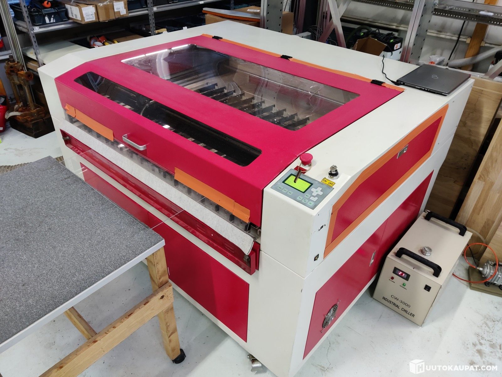 Laserleikkuri 90W, leikkuuala: 1200x900mm, Turku | Huutokaupat.com