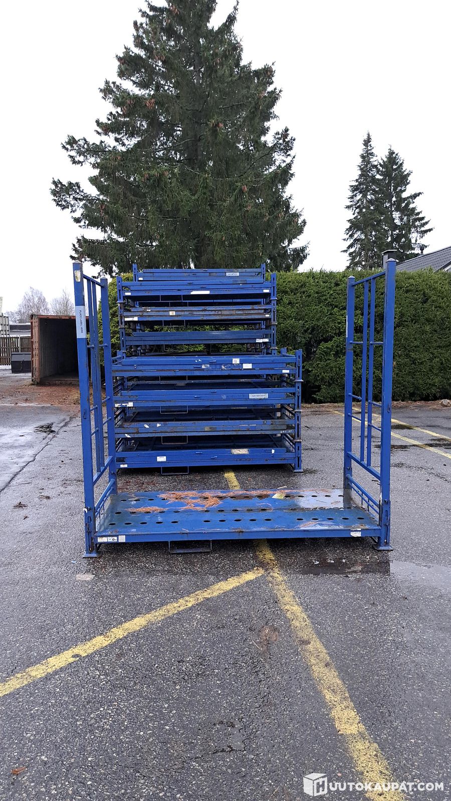 Stackable tyre cages, 25 pieces, Laitila | Huutokaupat.com