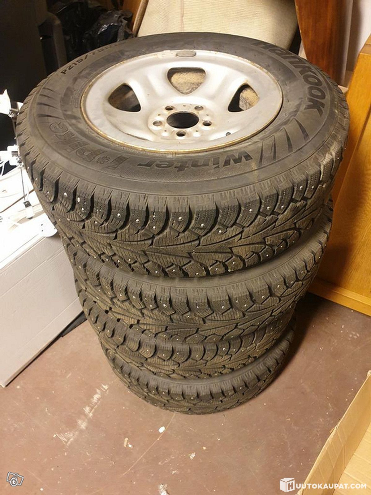 Peltivanteet , Hankook i-pike nastarenkaat 215/75R15, Helsinki ...