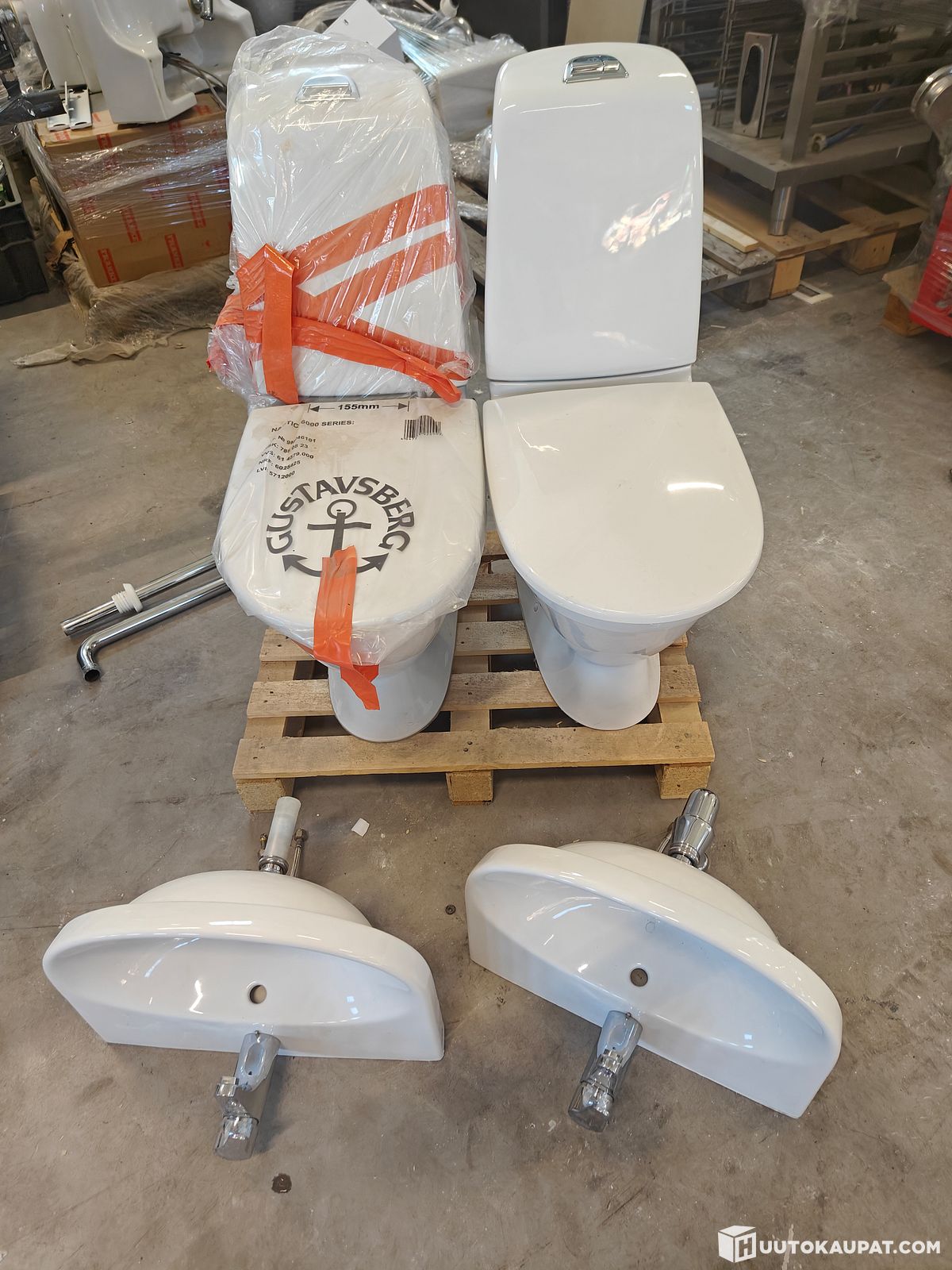 WC istuin ja allas, Akaa | Huutokaupat.com