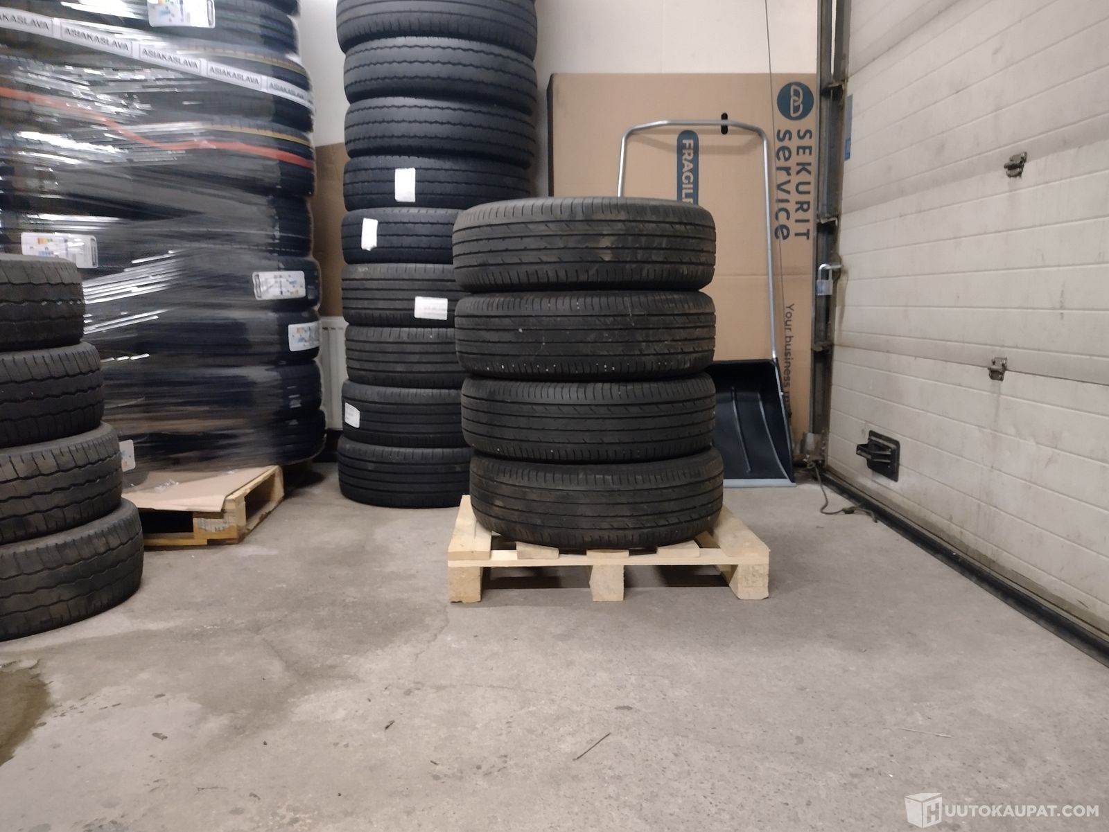 Kesärenkaat Yokomaha Geolandar G98 225/65/17, Mikkeli | Huutokaupat.com