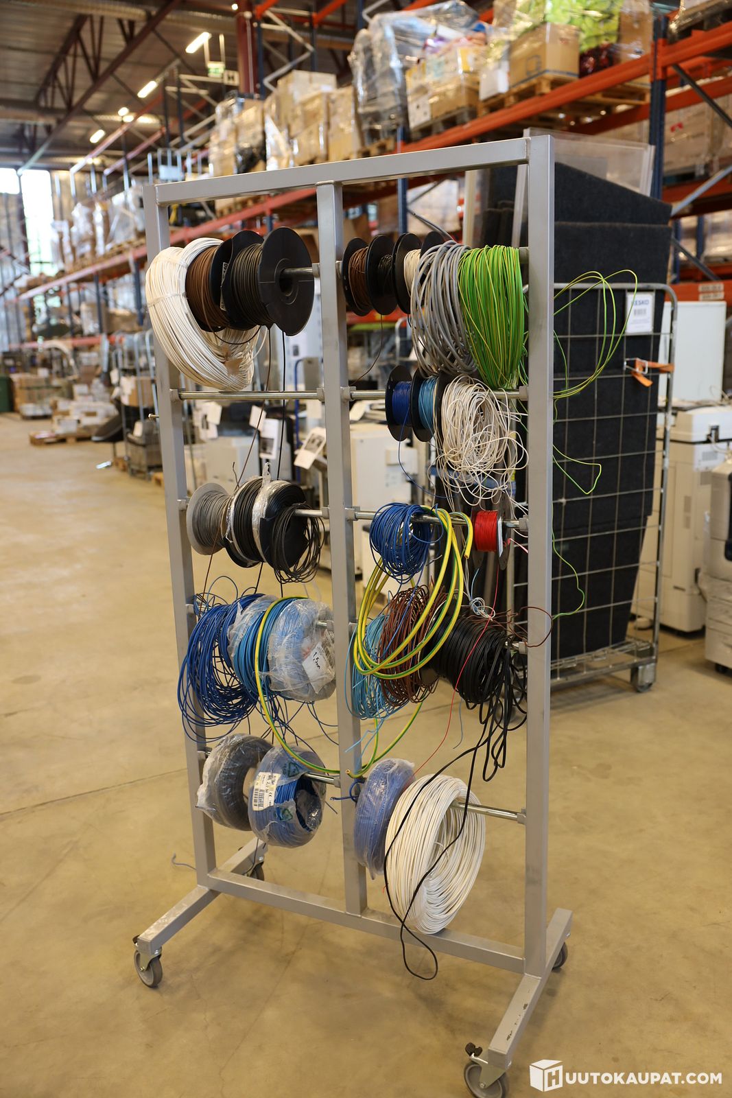 Kelateline ja johtoja (508). Aavi Technologies Oy (0549738-6 ...