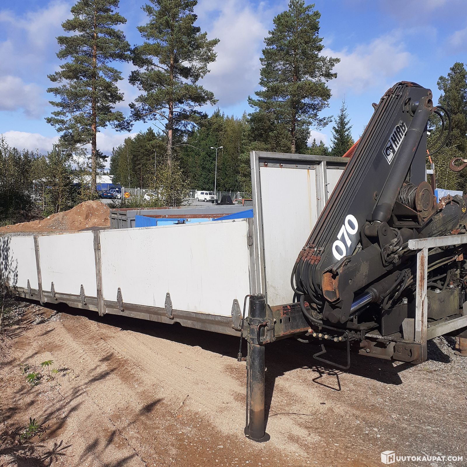 Vaihtolava/vaijerit. Hiab 070 nosturilla, Kankaanpää | Huutokaupat.com