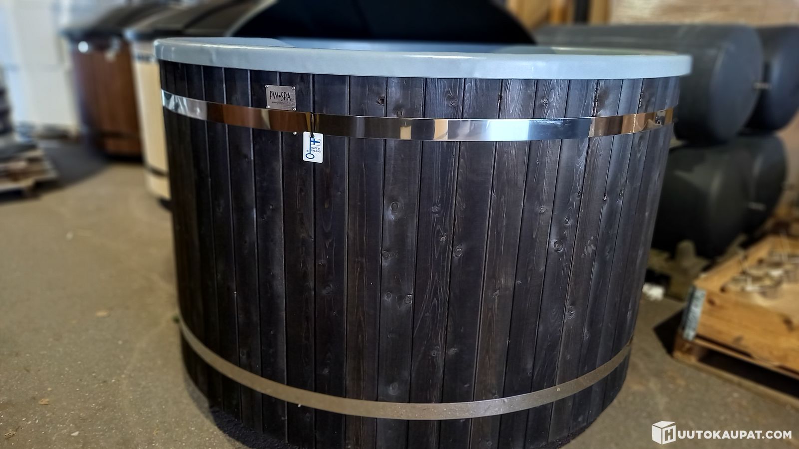 PW-SPA kylpytynnyri/palju 6-8 hlö, paneeli musta, allas erikoisväri ...