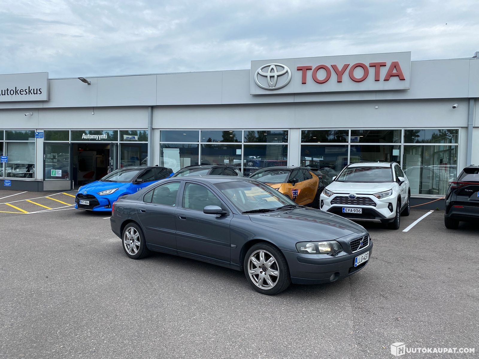 Volvo S60 2.4 Bensa, Man, ajettu vain 159tkm!, 2004, Lohja ...