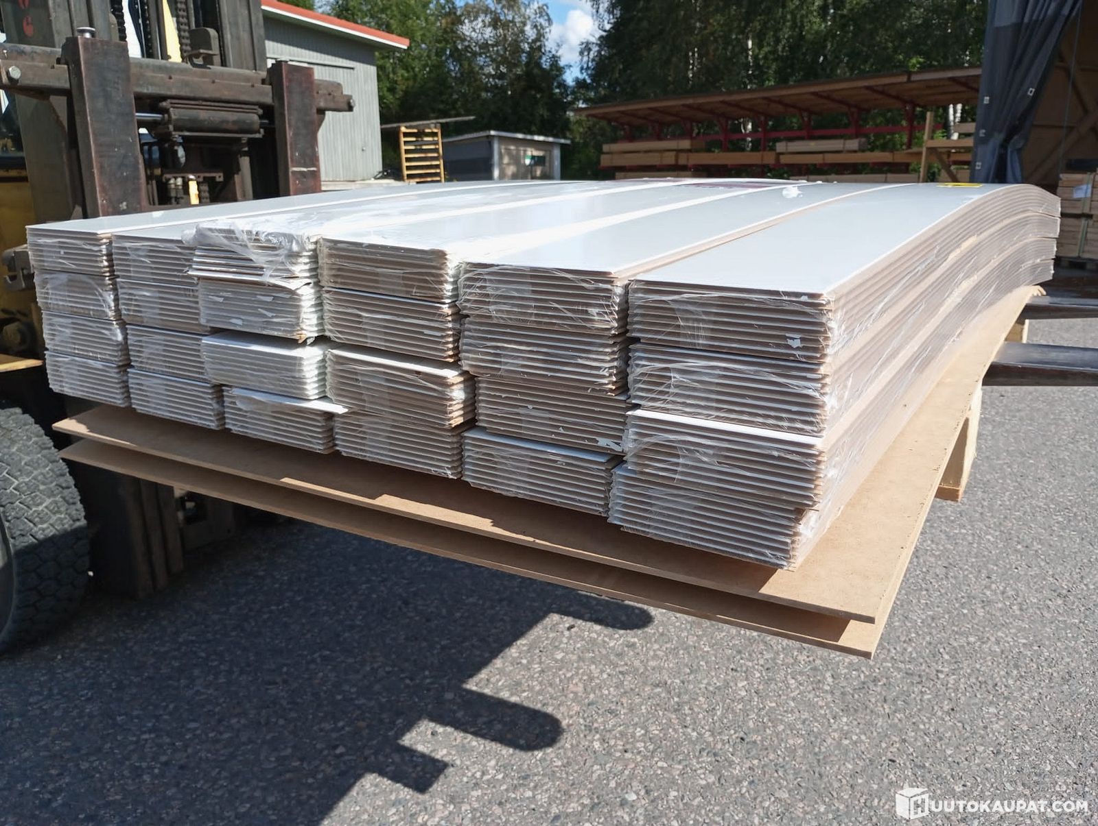 63.6m2 MDF sisustuspaneeli, Valkoinen 6x160mm STP-0, Alavieska ...