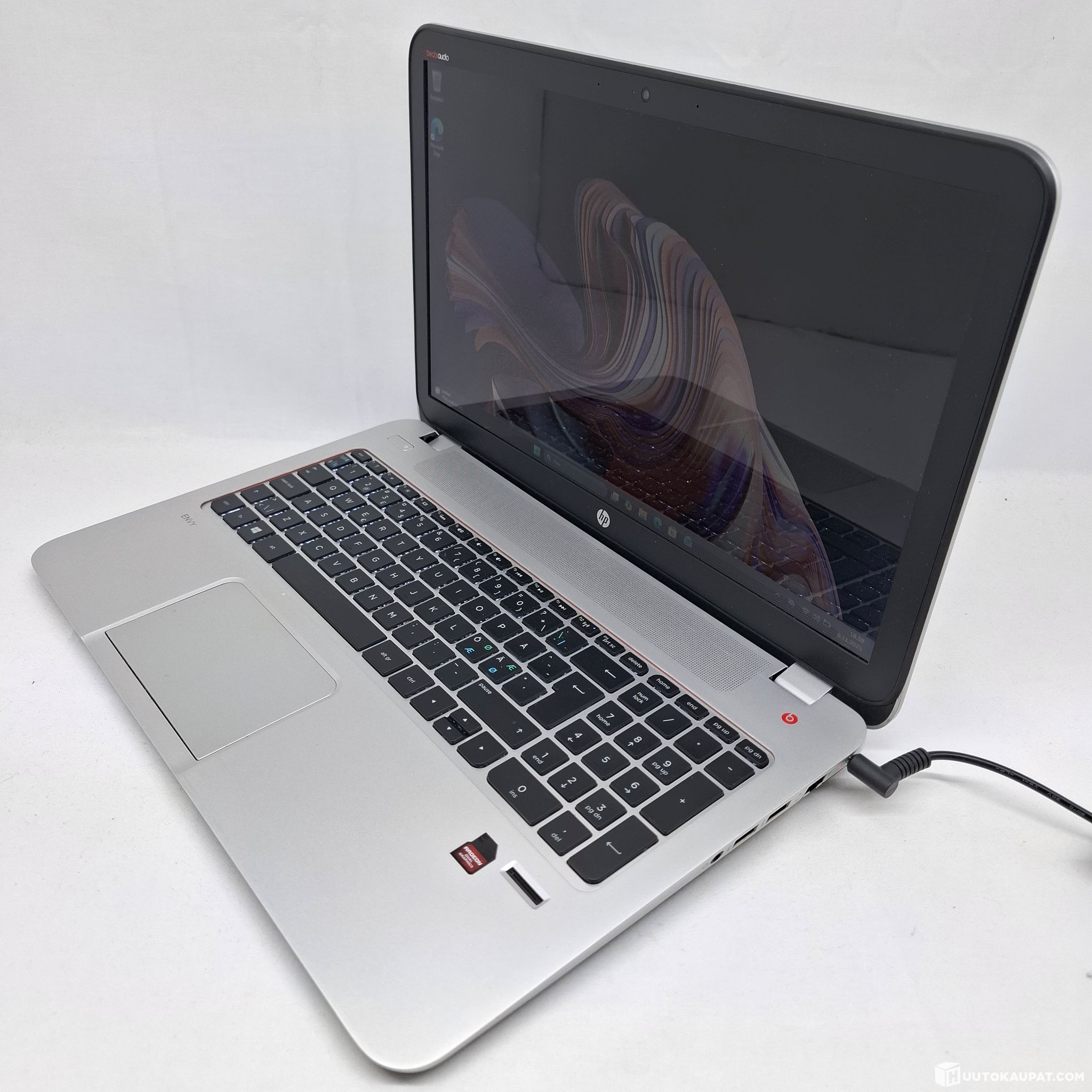 HP Envy 15 (15-j118so) | 15.6” HD | AMD A8-5550M | 8GB | 240GB SSD ...