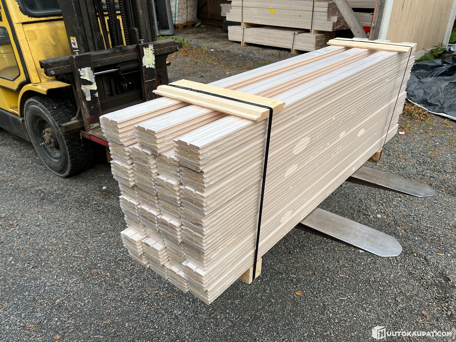 SPA Kuultovalkoinen, kostean tilan paneeli 15x95x1800mm valeura ...