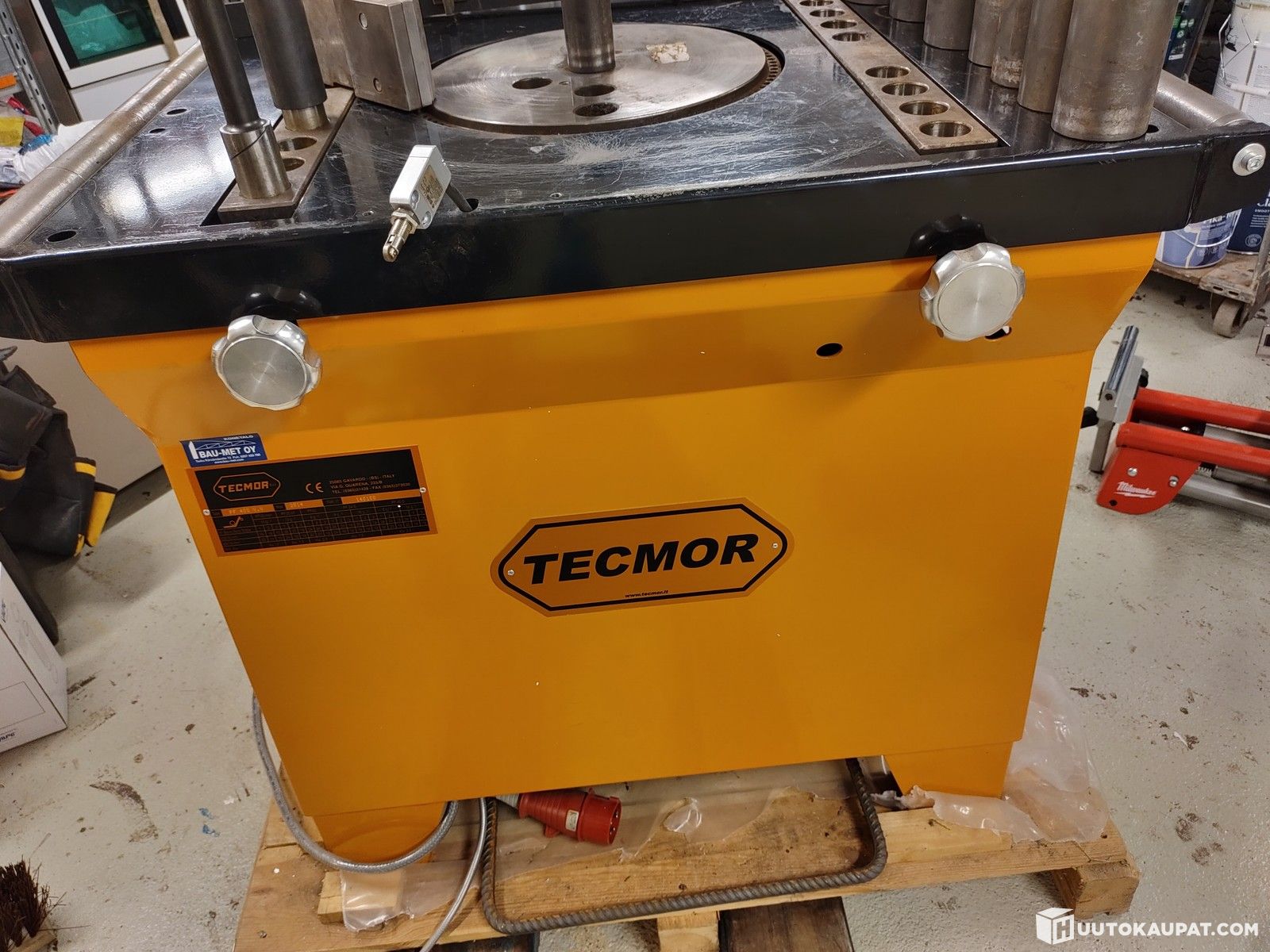 TECMOR PF40-S harjaterästaivutin. Uutta vastaava kone, Lempäälä | Huutokaupat.com