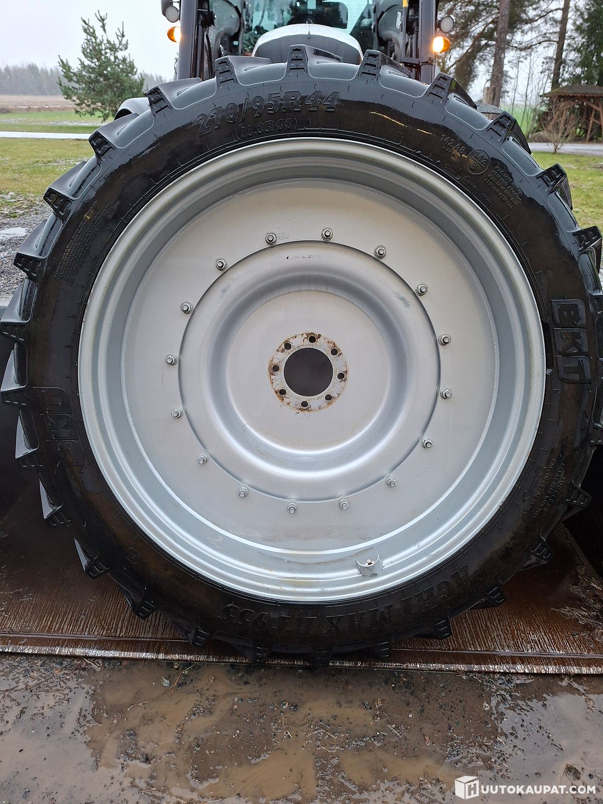 Row-crop tyres Agri Max RT 955, Loimaa | Huutokaupat.com